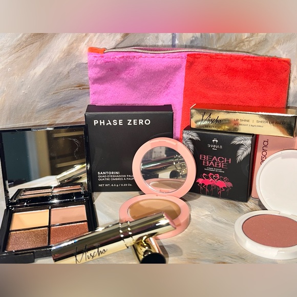 Persona | Makeup | Makeup Bundle Eyeshadow Bronzer Blush Lip Shine And ...